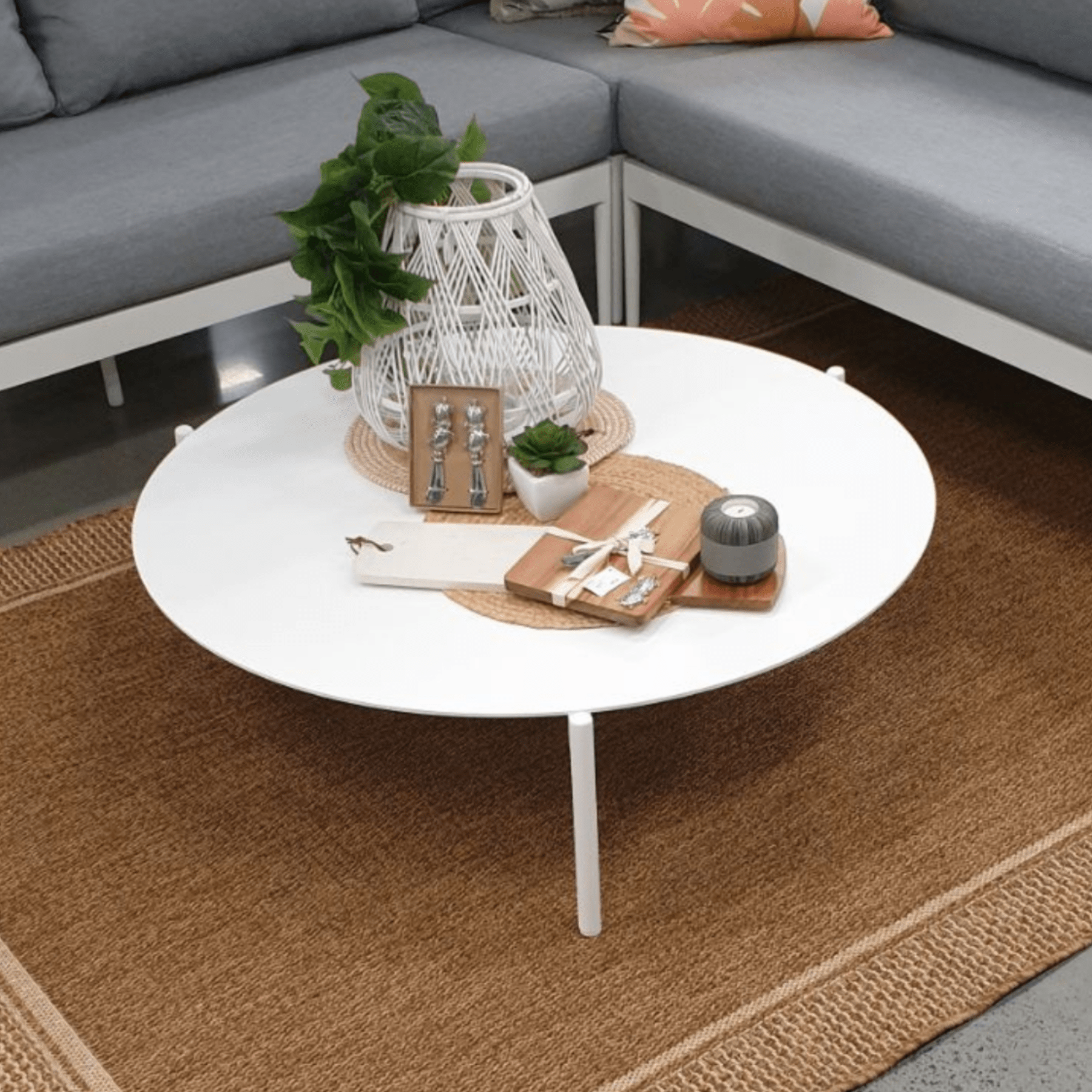Artemis outdoor coffee table 100cm round